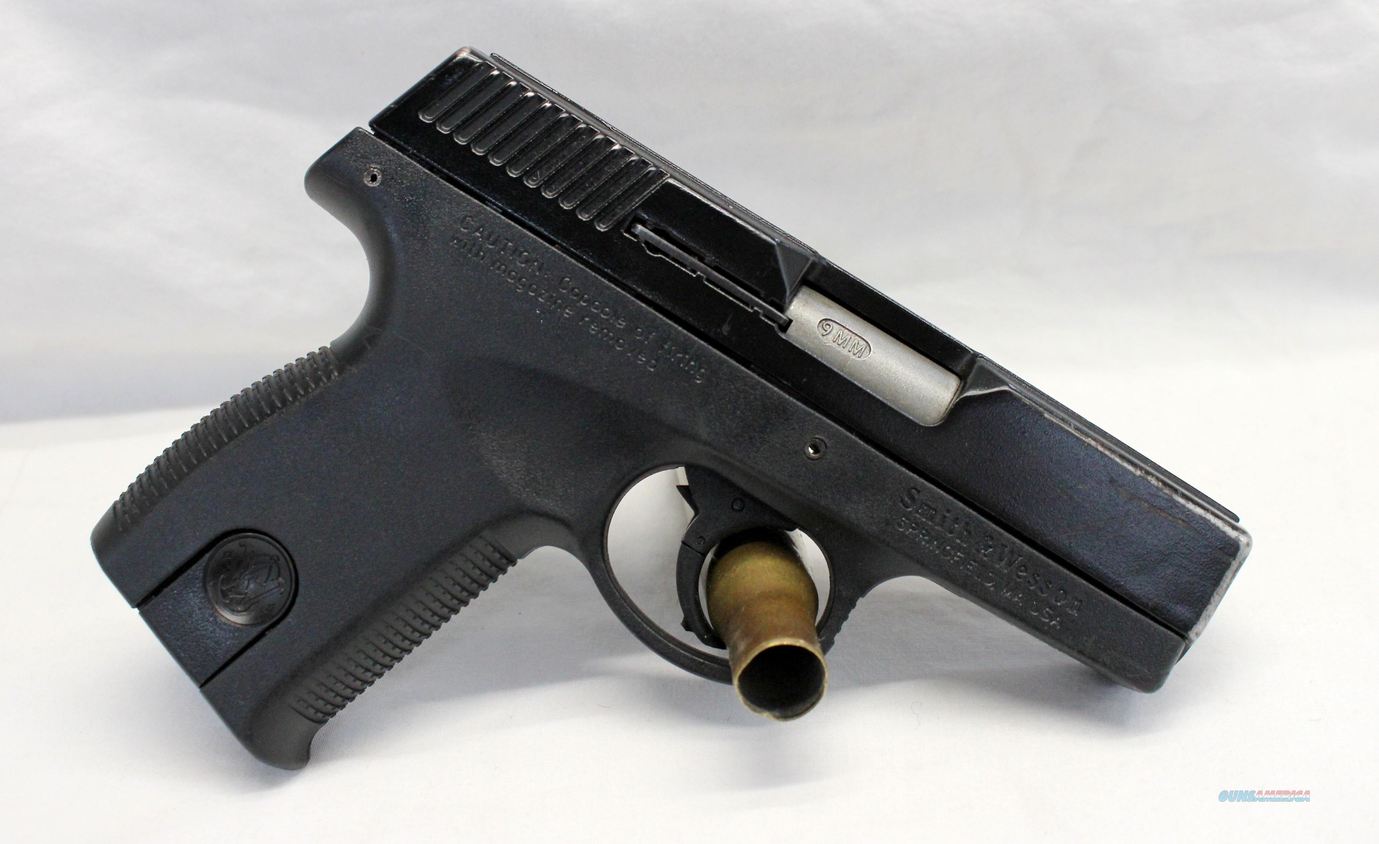 Smith & Wesson SW9M semi-automatic ... for sale at Gunsamerica.com ...
