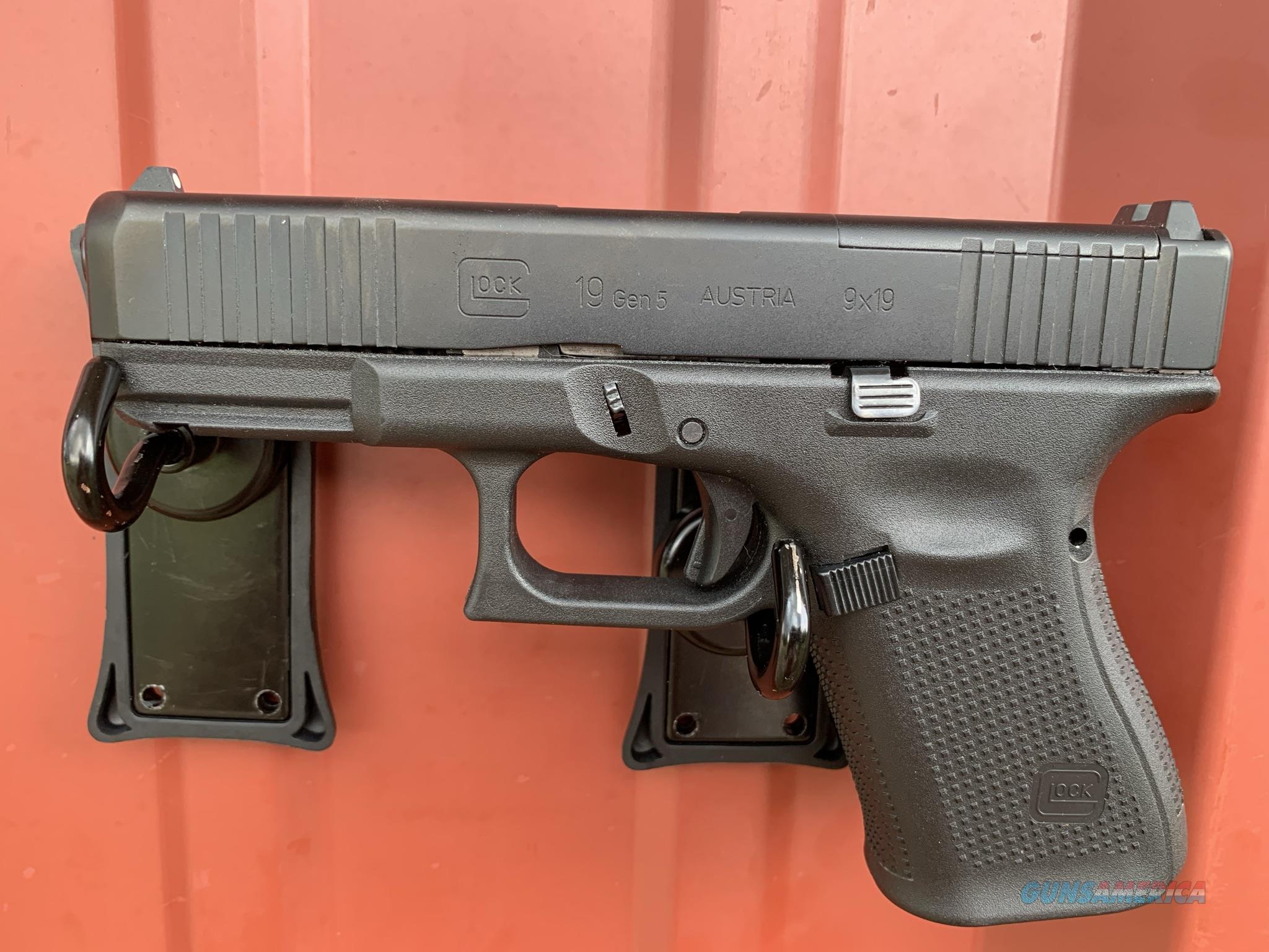 Glock 19 Generation 5 for sale at Gunsamerica.com: 995109871